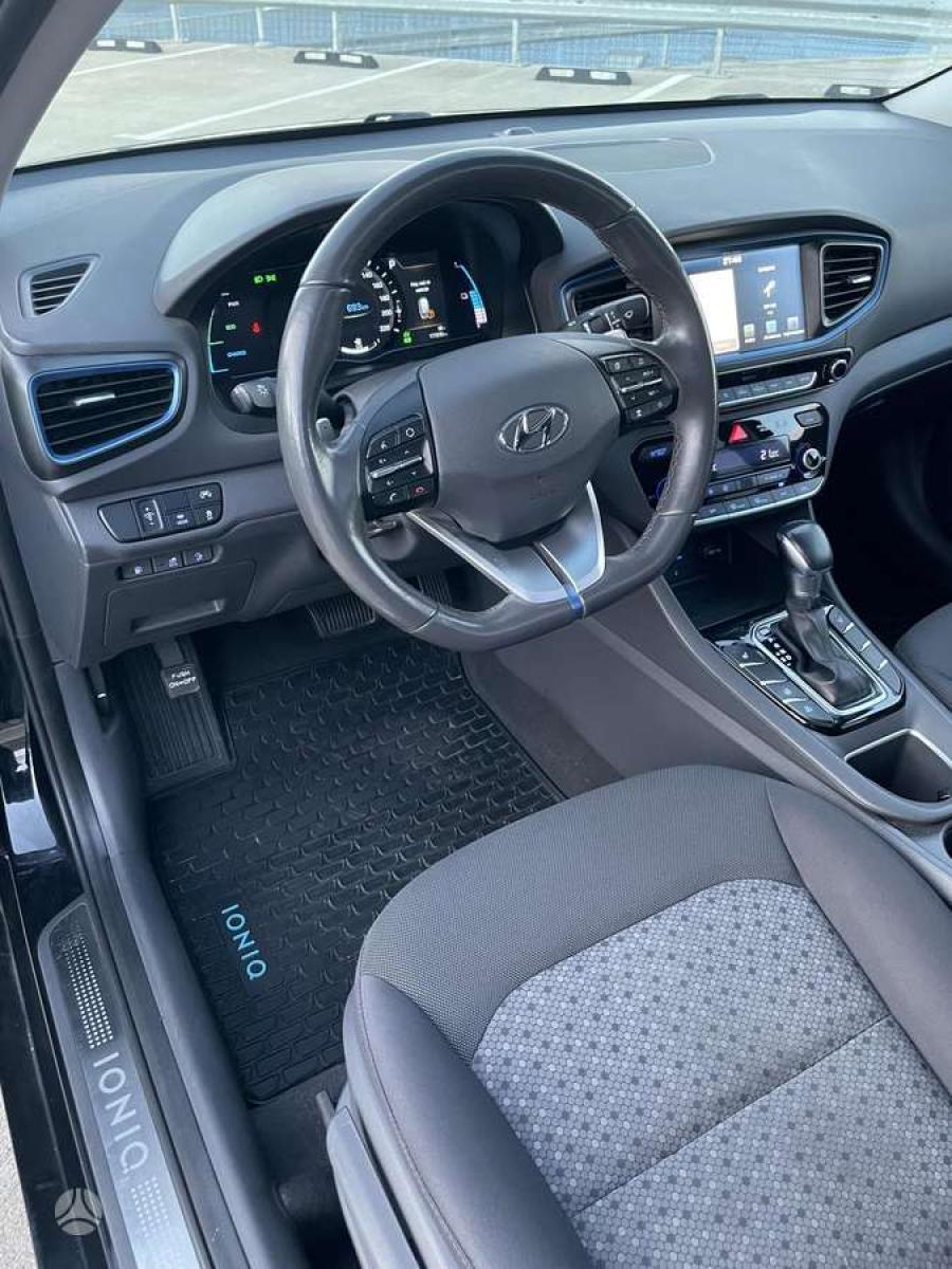 Черный Хендай Ioniq 2018 в Вильнюс, объемом двигателя 1.58 л и пробегом 177 тыс. км за 10800 €, фото 10 на AUTOMOTO.COM.LV