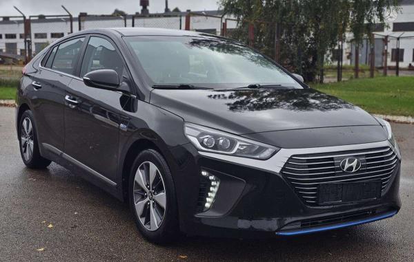Черный Хендай Ioniq 2018 в Рокишкис, объемом двигателя 1.58 л и пробегом 150 тыс. км за 9950 €, фото 1 на AUTOMOTO.COM.LV