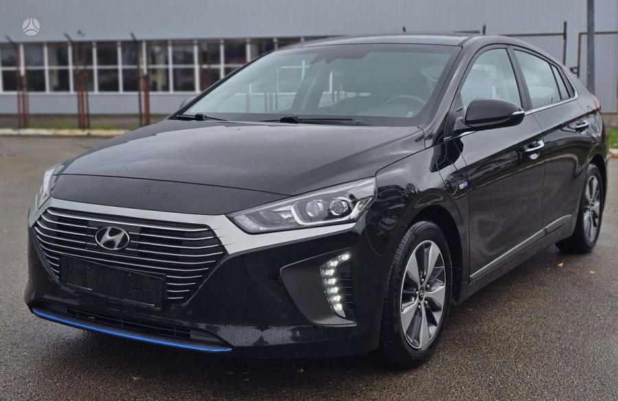 Черный Хендай Ioniq 2018 в Рокишкис, объемом двигателя 1.58 л и пробегом 150 тыс. км за 9950 €, фото 9 на AUTOMOTO.COM.LV