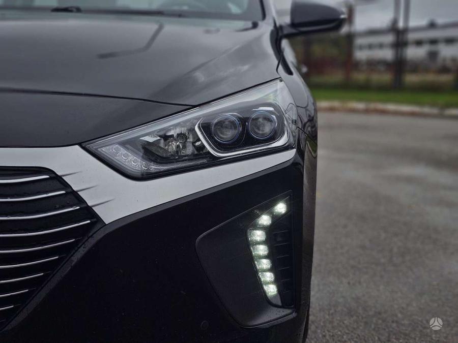 Черный Хендай Ioniq 2018 в Рокишкис, объемом двигателя 1.58 л и пробегом 150 тыс. км за 9950 €, фото 10 на AUTOMOTO.COM.LV