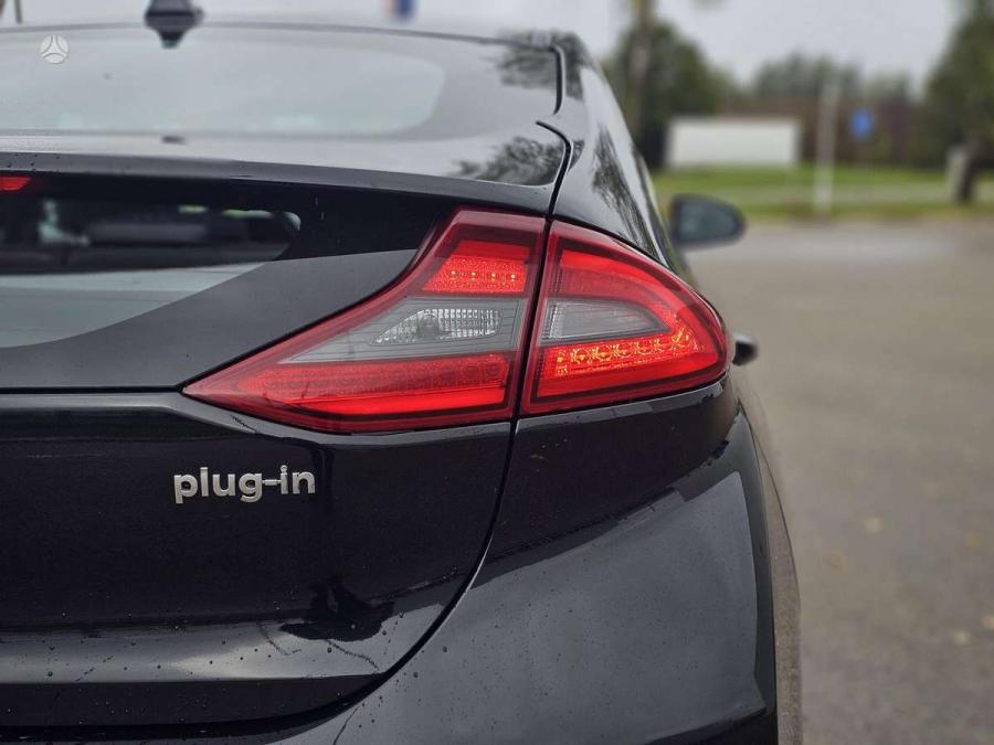 Черный Хендай Ioniq 2018 в Рокишкис, объемом двигателя 1.58 л и пробегом 150 тыс. км за 9950 €, фото 13 на AUTOMOTO.COM.LV