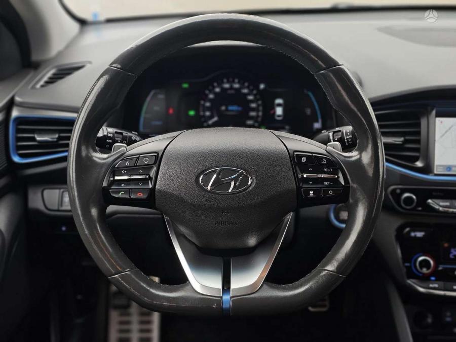 Черный Хендай Ioniq 2018 в Рокишкис, объемом двигателя 1.58 л и пробегом 150 тыс. км за 9950 €, фото 19 на AUTOMOTO.COM.LV