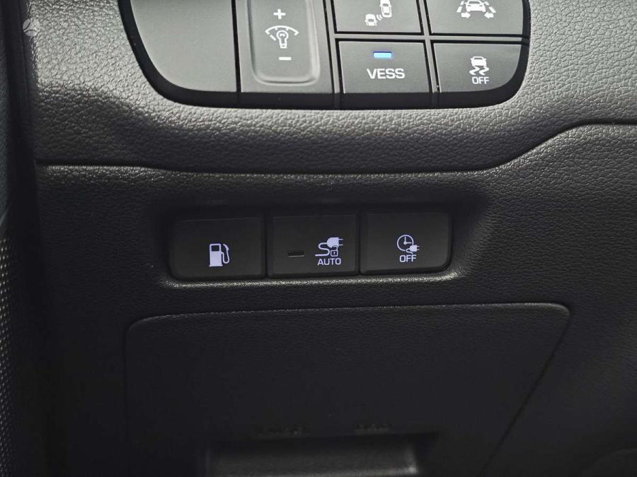 Черный Хендай Ioniq 2018 в Рокишкис, объемом двигателя 1.58 л и пробегом 150 тыс. км за 9950 €, фото 28 на AUTOMOTO.COM.LV