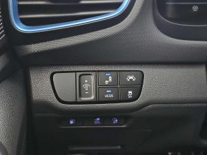 Черный Хендай Ioniq 2018 в Рокишкис, объемом двигателя 1.58 л и пробегом 150 тыс. км за 9950 €, фото 29 на AUTOMOTO.COM.LV