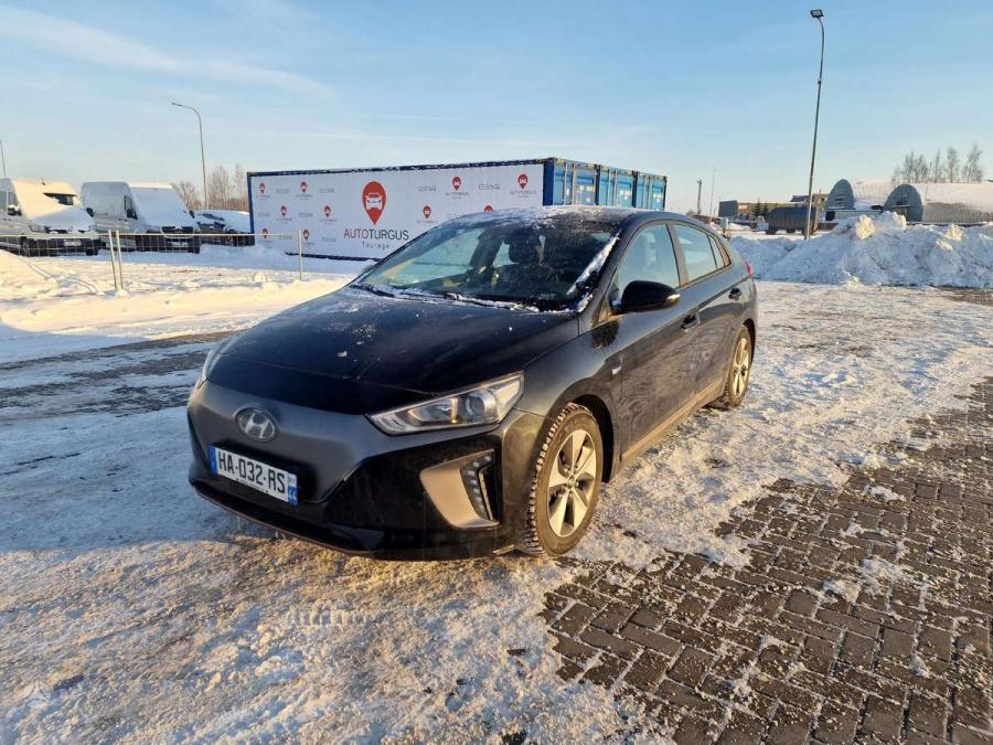 Черный Хендай Ioniq 2019 в Таураге, объемом двигателя 0.00 л и пробегом 260 тыс. км за 8228 €, фото 1 на AUTOMOTO.COM.LV