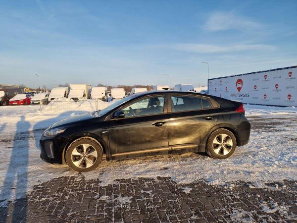 Melns Hyundai Ioniq 2019 Tauragė, ar dzinēja tilpumu 0.00 L un nobraukumu 260 tūkst. km par 8228 €, foto 2 vietnē AUTOMOTO.COM.LV