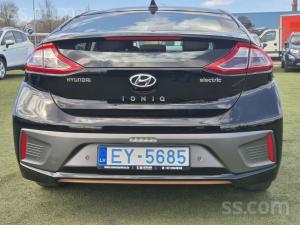 Черный Хендай Ioniq 2019 в Лиепая, объемом двигателя 1.60 л и пробегом 260 тыс. км за 9600 €, фото 7 на AUTOMOTO.COM.LV