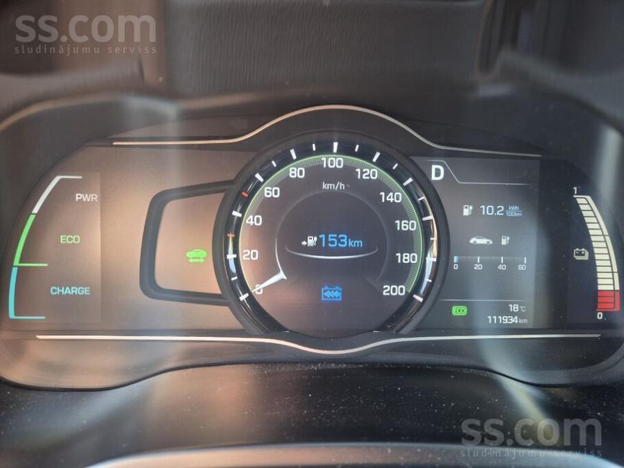 Черный Хендай Ioniq 2019 в Лиепая, объемом двигателя 1.60 л и пробегом 260 тыс. км за 9600 €, фото 13 на AUTOMOTO.COM.LV