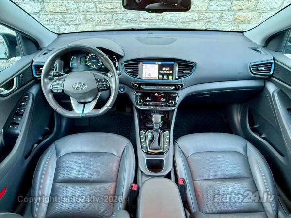 Black Hyundai Ioniq 2019 in Tallinn, with an engine capacity of 1.60 L and mileage of 205 thousand km for 11200 €, photo 9 on AUTOMOTO.COM.LV