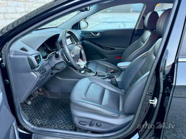 Black Hyundai Ioniq 2019 in Tallinn, with an engine capacity of 1.60 L and mileage of 205 thousand km for 11200 €, photo 10 on AUTOMOTO.COM.LV