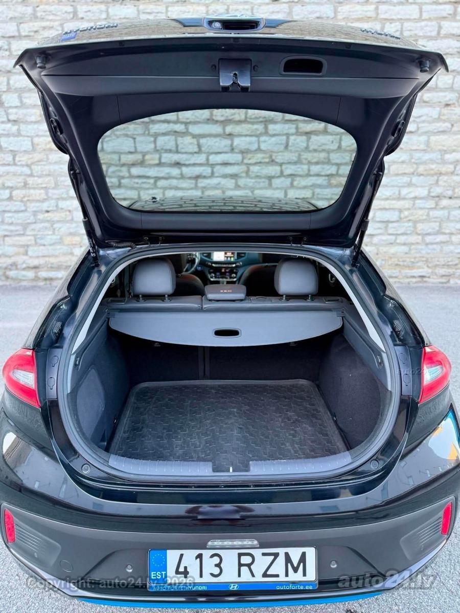 Melns Hyundai Ioniq 2019 Tallina, ar dzinēja tilpumu 1.60 L un nobraukumu 205 tūkst. km par 11200 €, foto 15 vietnē AUTOMOTO.COM.LV