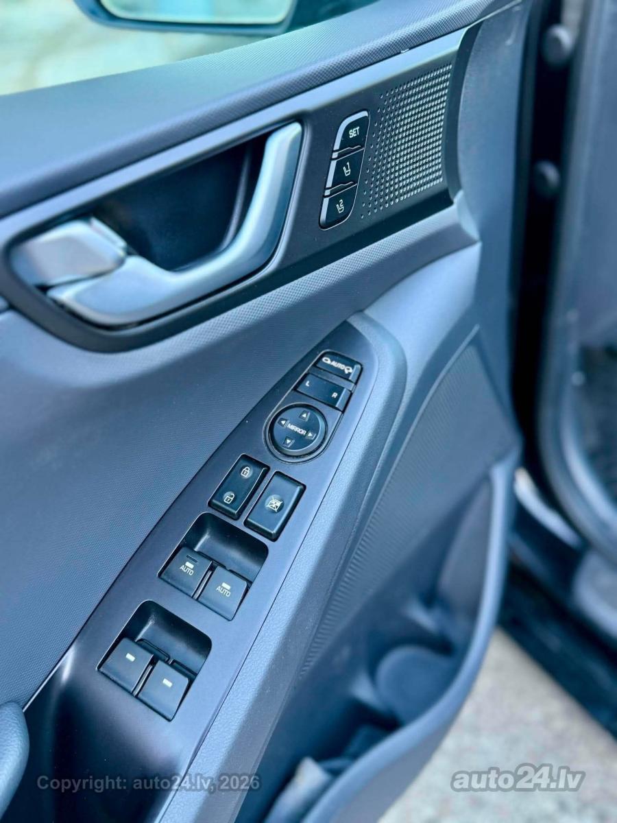 Melns Hyundai Ioniq 2019 Tallina, ar dzinēja tilpumu 1.60 L un nobraukumu 205 tūkst. km par 11200 €, foto 20 vietnē AUTOMOTO.COM.LV