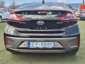Black Hyundai Ioniq 2019 in Liepaja, with an engine capacity of 0.00 L and mileage of 260 thousand km for 9600 €, photo 7 on AUTOMOTO.COM.LV