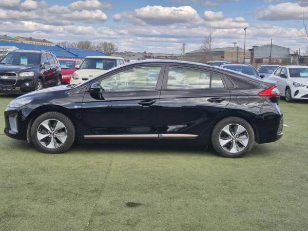Melns Hyundai Ioniq 2019 Liepāja, ar dzinēja tilpumu 0.00 L un nobraukumu 260 tūkst. km par 9600 €, foto 8 vietnē AUTOMOTO.COM.LV