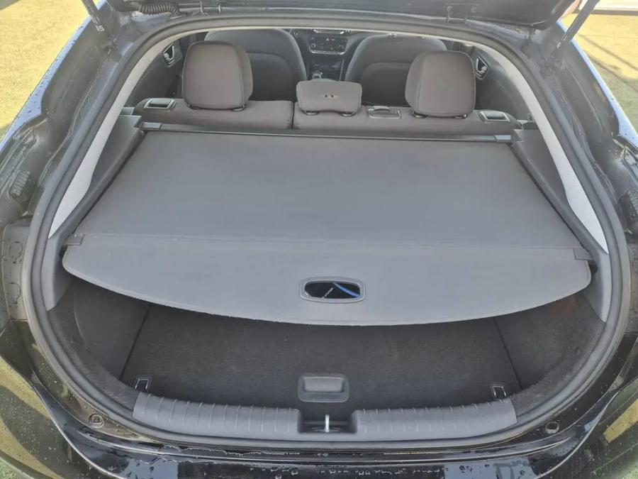 Black Hyundai Ioniq 2019 in Liepaja, with an engine capacity of 0.00 L and mileage of 260 thousand km for 9600 €, photo 24 on AUTOMOTO.COM.LV