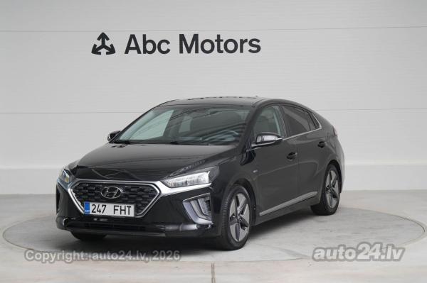 Melns Hyundai Ioniq 2020 Tallina, ar dzinēja tilpumu 1.60 L un nobraukumu 65 tūkst. km par 15990 €, foto 1 vietnē AUTOMOTO.COM.LV