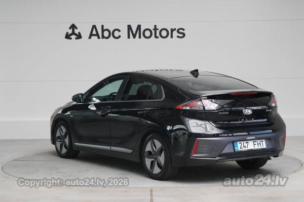 Melns Hyundai Ioniq 2020 Tallina, ar dzinēja tilpumu 1.60 L un nobraukumu 65 tūkst. km par 15990 €, foto 6 vietnē AUTOMOTO.COM.LV