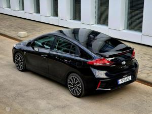 Черный Хендай Ioniq 2020 в Вильнюс, объемом двигателя 1.58 л и пробегом 56 тыс. км за 14883 €, фото 3 на AUTOMOTO.COM.LV
