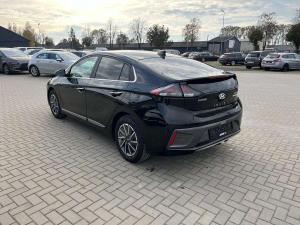 Black Hyundai Ioniq 2022 in Taurage, with an engine capacity of 0.00 L and mileage of 62 thousand km for 14250 €, photo 10 on AUTOMOTO.COM.LV