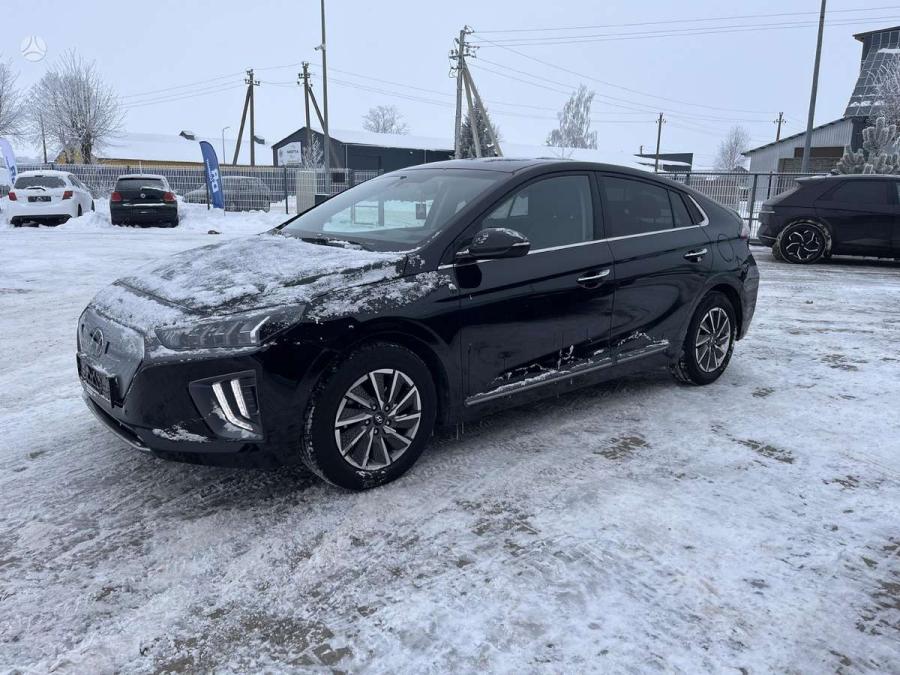 Melns Hyundai Ioniq 2022 Tauragė, ar dzinēja tilpumu 0.00 L un nobraukumu 62 tūkst. km par 14250 €, foto 4 vietnē AUTOMOTO.COM.LV