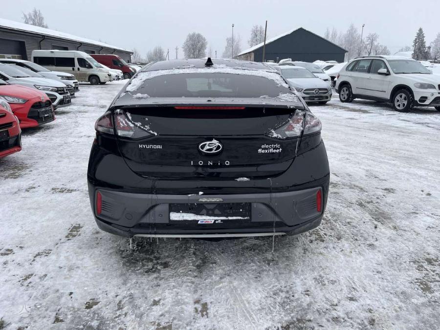 Melns Hyundai Ioniq 2022 Tauragė, ar dzinēja tilpumu 0.00 L un nobraukumu 62 tūkst. km par 14250 €, foto 9 vietnē AUTOMOTO.COM.LV