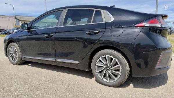 Черный Хендай Ioniq 2022 в Шяуляй, объемом двигателя 0.00 л и пробегом 75 тыс. км за 11400 €, фото 6 на AUTOMOTO.COM.LV