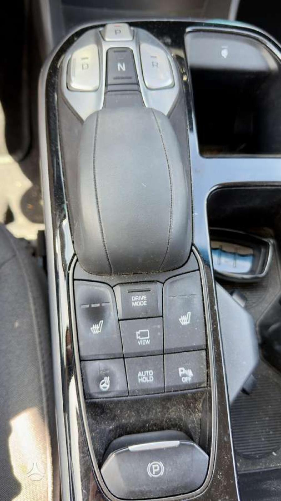 Black Hyundai Ioniq 2022 in Siauliai, with an engine capacity of 0.00 L and mileage of 75 thousand km for 11400 €, photo 23 on AUTOMOTO.COM.LV