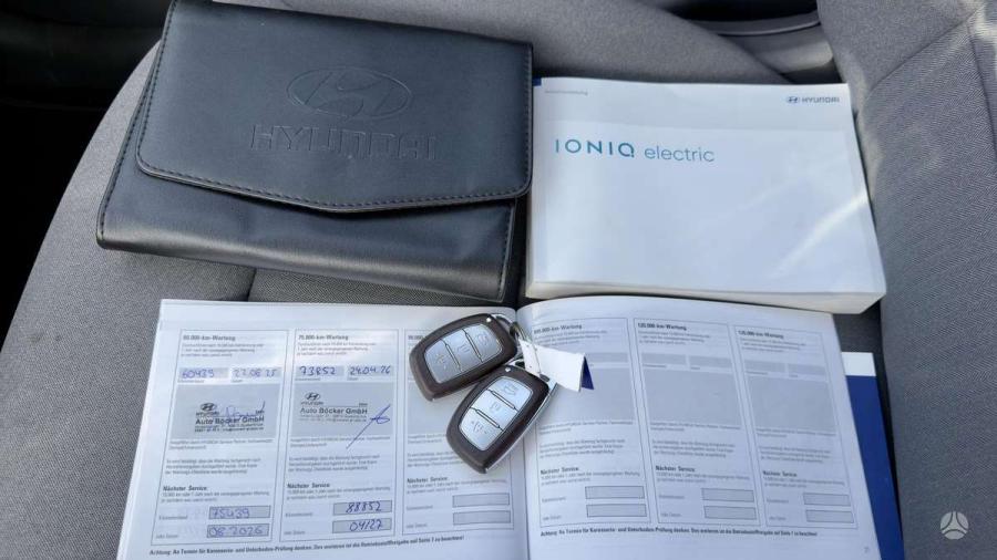 Black Hyundai Ioniq 2022 in Siauliai, with an engine capacity of 0.00 L and mileage of 75 thousand km for 11400 €, photo 38 on AUTOMOTO.COM.LV