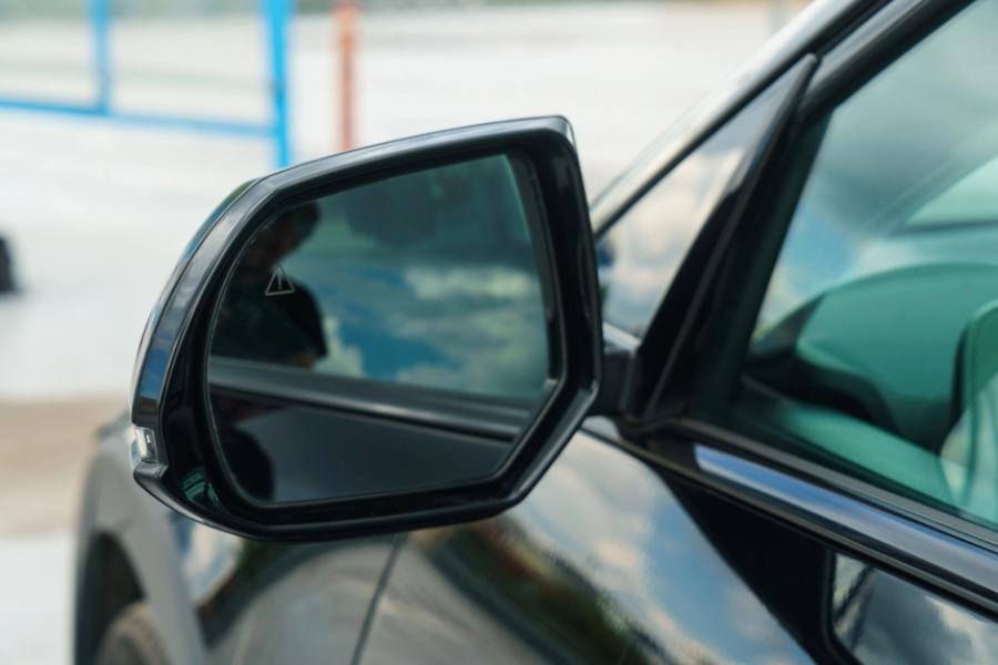 Melns Hyundai Ioniq 2023 Rīga, ar dzinēja tilpumu 0.00 L un nobraukumu 58 tūkst. km par 28650 €, foto 5 vietnē AUTOMOTO.COM.LV