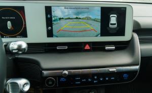 Melns Hyundai Ioniq 2023 Rīga, ar dzinēja tilpumu 0.00 L un nobraukumu 58 tūkst. km par 28650 €, foto 15 vietnē AUTOMOTO.COM.LV