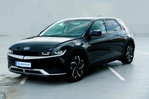 Melns Hyundai Ioniq 2023 Rīga, ar dzinēja tilpumu 0.00 L un nobraukumu 58 tūkst. km par 28650 €, foto 17 vietnē AUTOMOTO.COM.LV