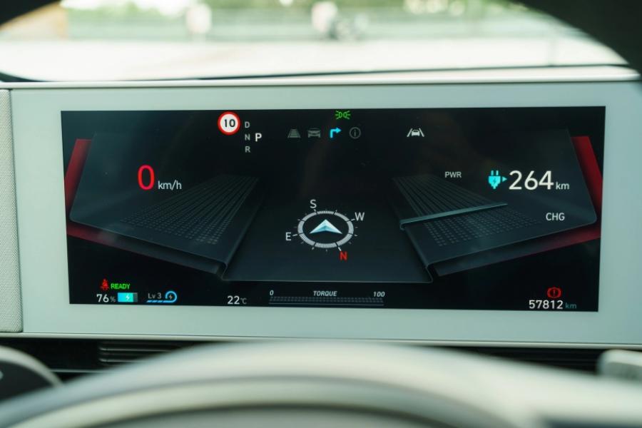 Melns Hyundai Ioniq 2023 Rīga, ar dzinēja tilpumu 0.00 L un nobraukumu 58 tūkst. km par 28650 €, foto 19 vietnē AUTOMOTO.COM.LV