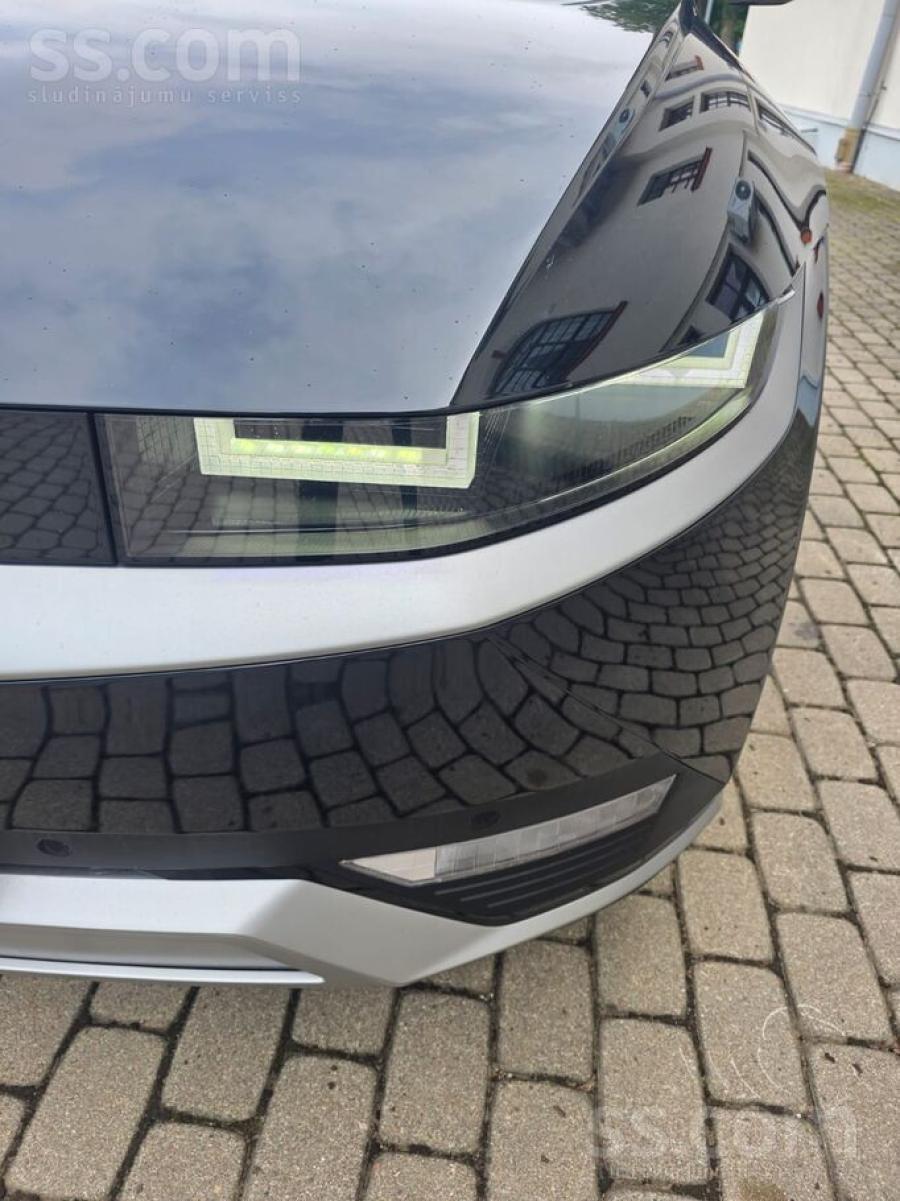 Black Hyundai Ioniq 2023 in Jelgava, with an engine capacity of 0.00 L and mileage of 87 thousand km for 25800 €, photo 8 on AUTOMOTO.COM.LV