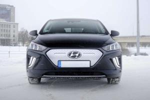 Black Hyundai Ioniq 2022 in Vilnius, with an engine capacity of 0.00 L and mileage of 46 thousand km for 20990 €, photo 5 on AUTOMOTO.COM.LV