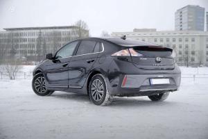 Black Hyundai Ioniq 2022 in Vilnius, with an engine capacity of 0.00 L and mileage of 46 thousand km for 20990 €, photo 11 on AUTOMOTO.COM.LV