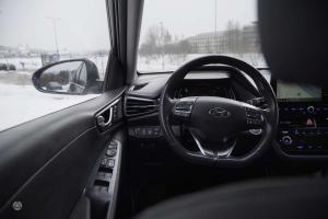Black Hyundai Ioniq 2022 in Vilnius, with an engine capacity of 0.00 L and mileage of 46 thousand km for 20990 €, photo 18 on AUTOMOTO.COM.LV