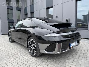 Black Hyundai Ioniq 2024 in Riga, with an engine capacity of 1.80 L and mileage of 27 thousand km for 42000 €, photo 3 on AUTOMOTO.COM.LV