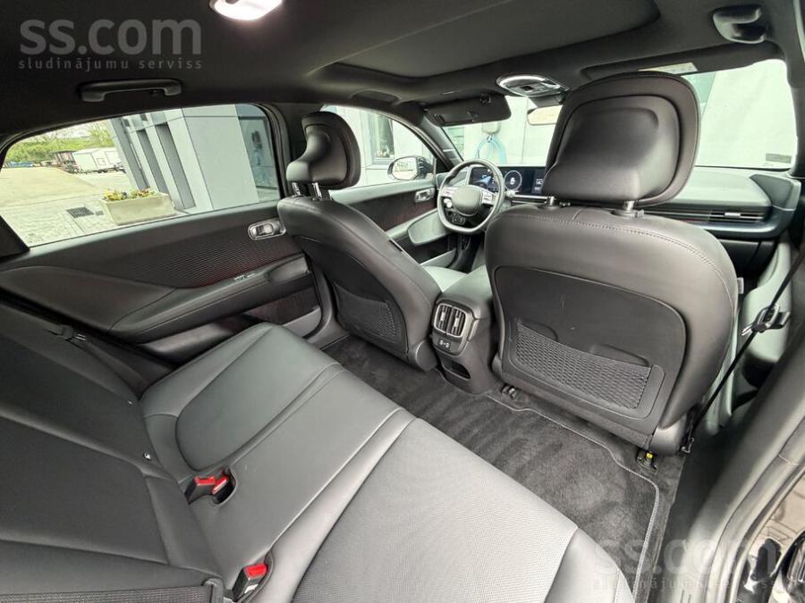 Black Hyundai Ioniq 2024 in Riga, with an engine capacity of 1.80 L and mileage of 27 thousand km for 42000 €, photo 11 on AUTOMOTO.COM.LV