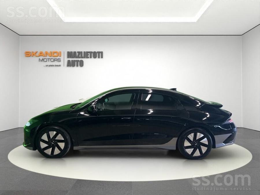 Melns Hyundai Ioniq 2024 Rīga, ar dzinēja tilpumu 0.00 L un nobraukumu 34 tūkst. km par 34490 €, foto 4 vietnē AUTOMOTO.COM.LV
