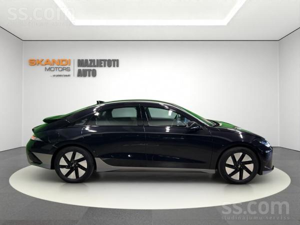 Hyundai Ioniq 2024 Rīga vietnē Melns Hyundai Ioniq 2024 Rīga, ar dzinēja tilpumu 0.00 L un nobraukumu 12 tūkst. km par 28990 €, foto 8 vietnē AUTOMOTO.COM.LV