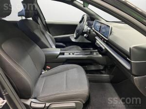 Black Hyundai Ioniq 2024 in Riga, with an engine capacity of 0.00 L and mileage of 12 thousand km for 28990 €, photo 20 on AUTOMOTO.COM.LV