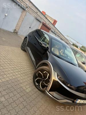 Black Hyundai Ioniq 2021 in Riga, with an engine capacity of 0.00 L and mileage of 74 thousand km for 25700 €, photo 13 on AUTOMOTO.COM.LV