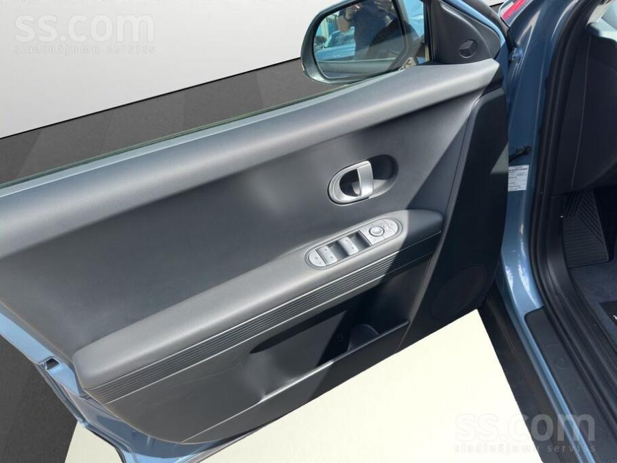 Zils Hyundai Ioniq 2022 Rīga, ar dzinēja tilpumu 0.00 L un nobraukumu 28 tūkst. km par 29490 €, foto 13 vietnē AUTOMOTO.COM.LV