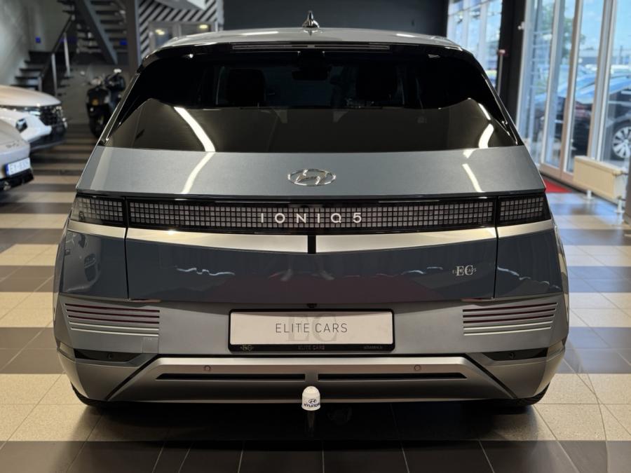 Blue Hyundai Ioniq 2022 in Riga, with an engine capacity of 0.00 L and mileage of 128 thousand km for 26990 €, photo 5 on AUTOMOTO.COM.LV