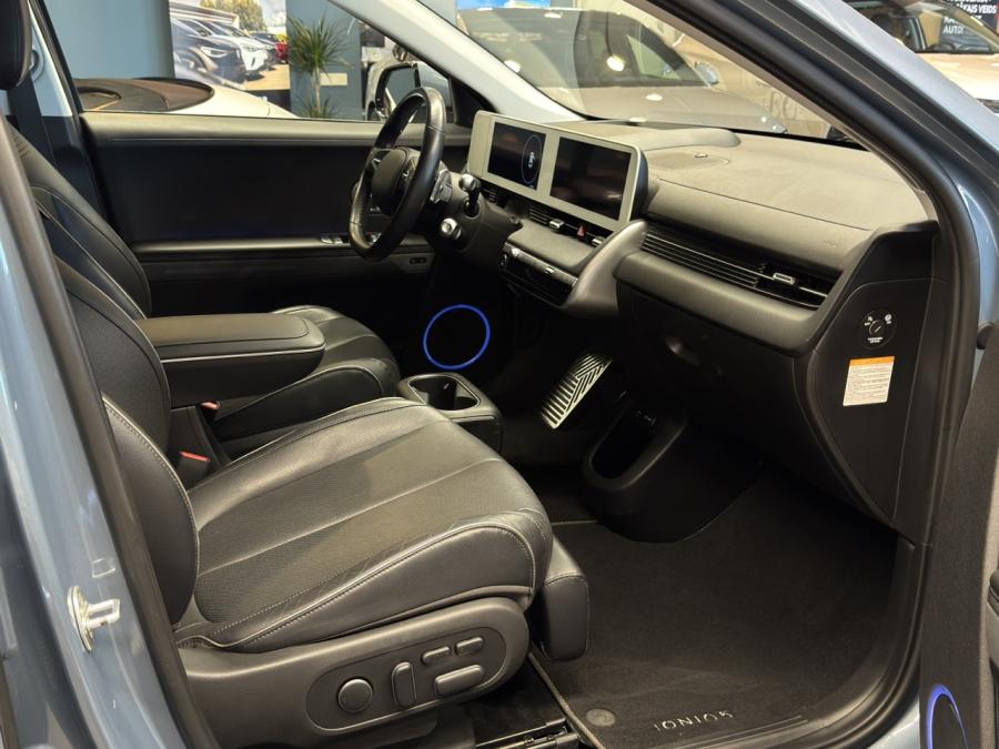 Blue Hyundai Ioniq 2022 in Riga, with an engine capacity of 0.00 L and mileage of 128 thousand km for 26990 €, photo 13 on AUTOMOTO.COM.LV