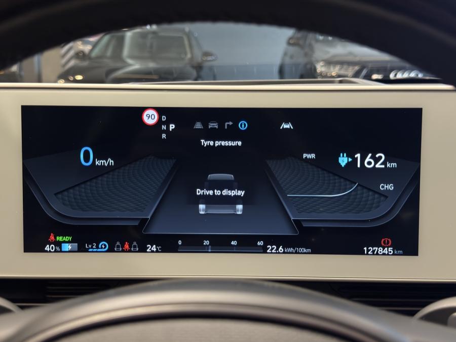 Blue Hyundai Ioniq 2022 in Riga, with an engine capacity of 0.00 L and mileage of 128 thousand km for 26990 €, photo 17 on AUTOMOTO.COM.LV