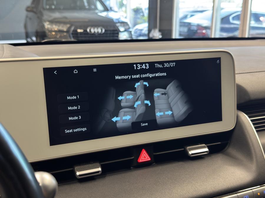 Blue Hyundai Ioniq 2022 in Riga, with an engine capacity of 0.00 L and mileage of 128 thousand km for 26990 €, photo 22 on AUTOMOTO.COM.LV