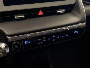 Blue Hyundai Ioniq 2022 in Riga, with an engine capacity of 0.00 L and mileage of 128 thousand km for 26990 €, photo 24 on AUTOMOTO.COM.LV