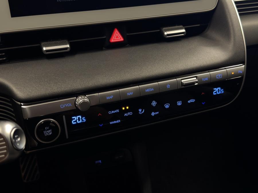 Blue Hyundai Ioniq 2022 in Riga, with an engine capacity of 0.00 L and mileage of 128 thousand km for 26990 €, photo 24 on AUTOMOTO.COM.LV