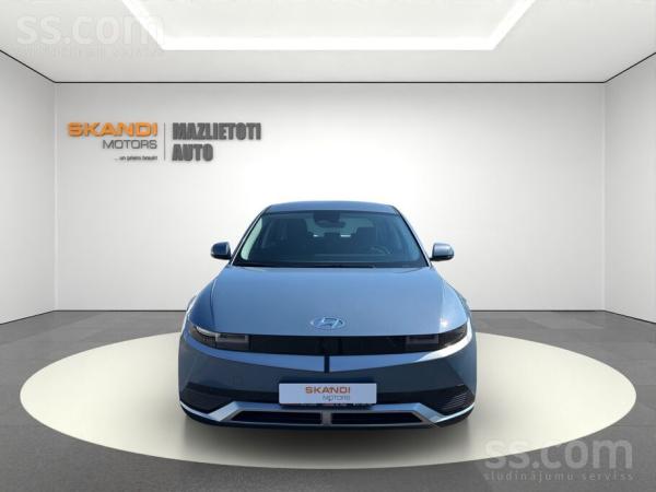 Синий Хендай Ioniq 2023 в Рига, объемом двигателя 1.60 л и пробегом 51 тыс. км за 29990 €, фото 2 на AUTOMOTO.COM.LV